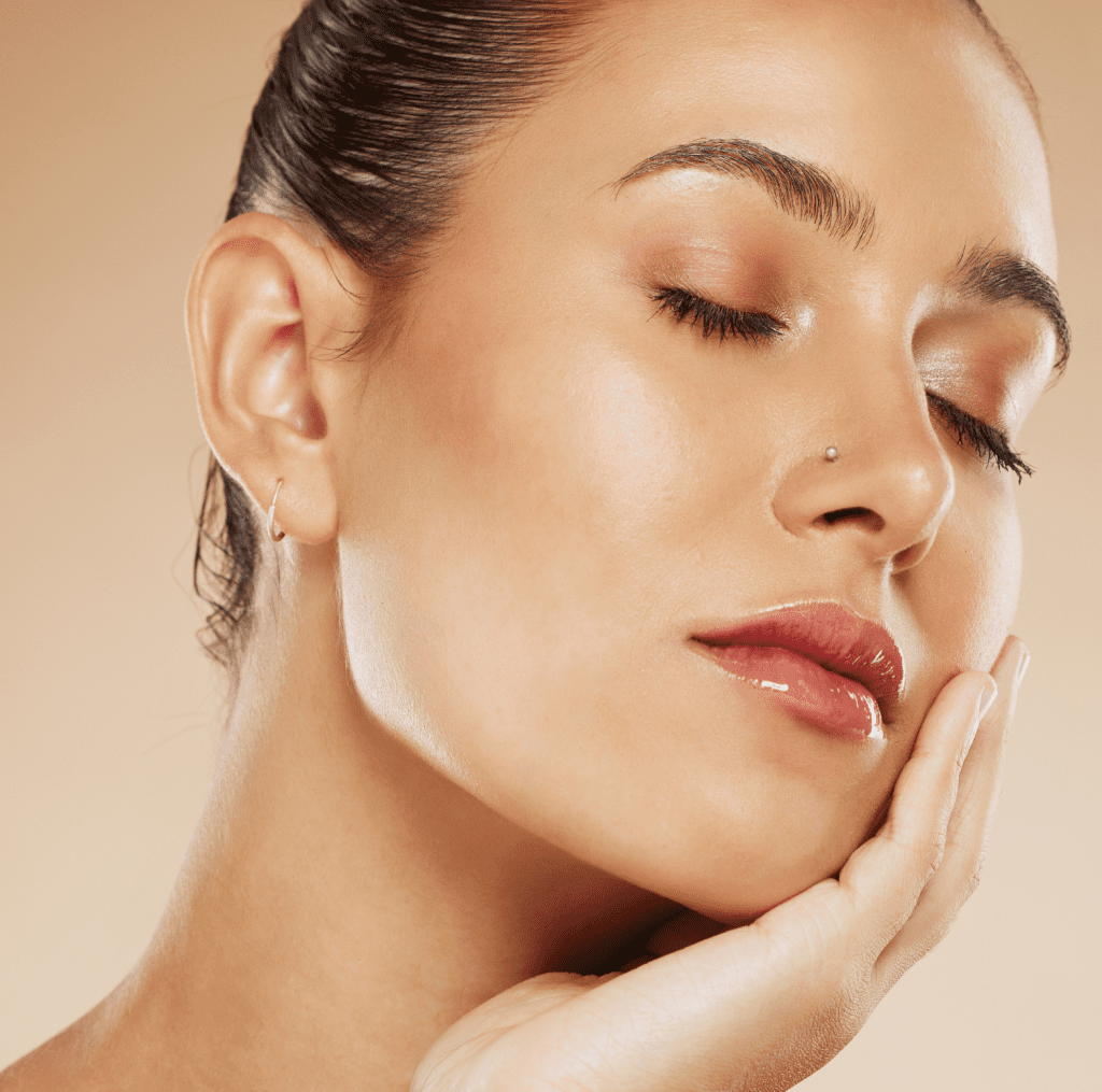 Perfect Jawline: Natural contours with minimally invasive procedures